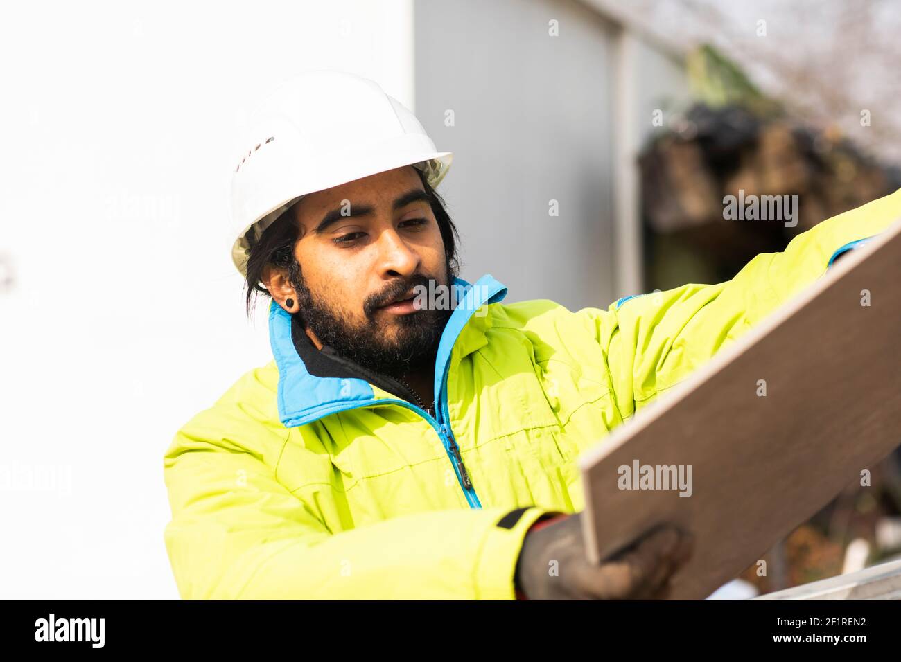 Young tradesman hi-res stock photography and images - Alamy