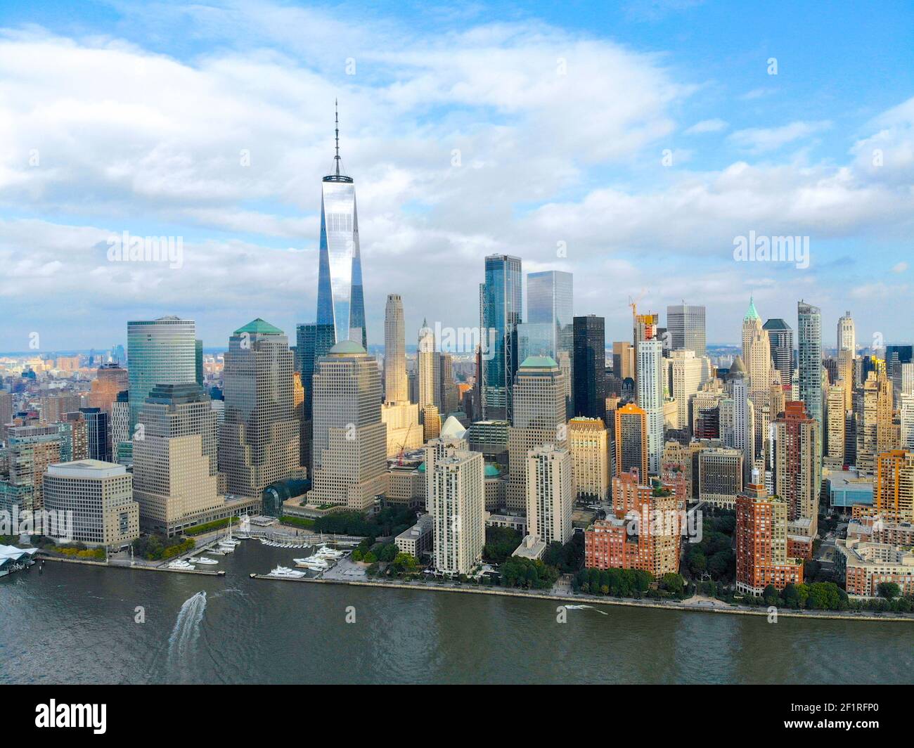 Aerial view of Manhattan Skyline, with World Trade Center, New York ...