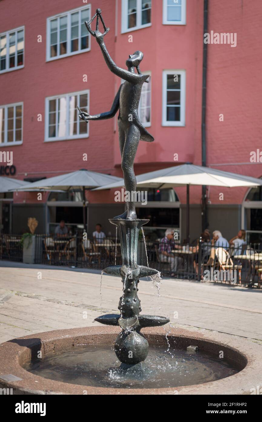 Sculpture uppsala hi-res stock photography and images - Alamy