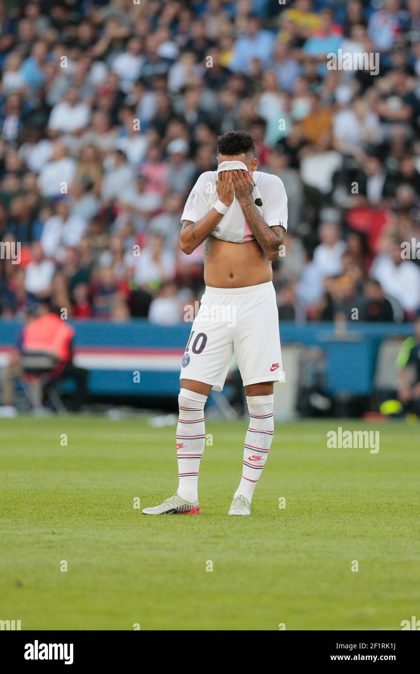 Neymar face hi-res stock photography and images - Alamy