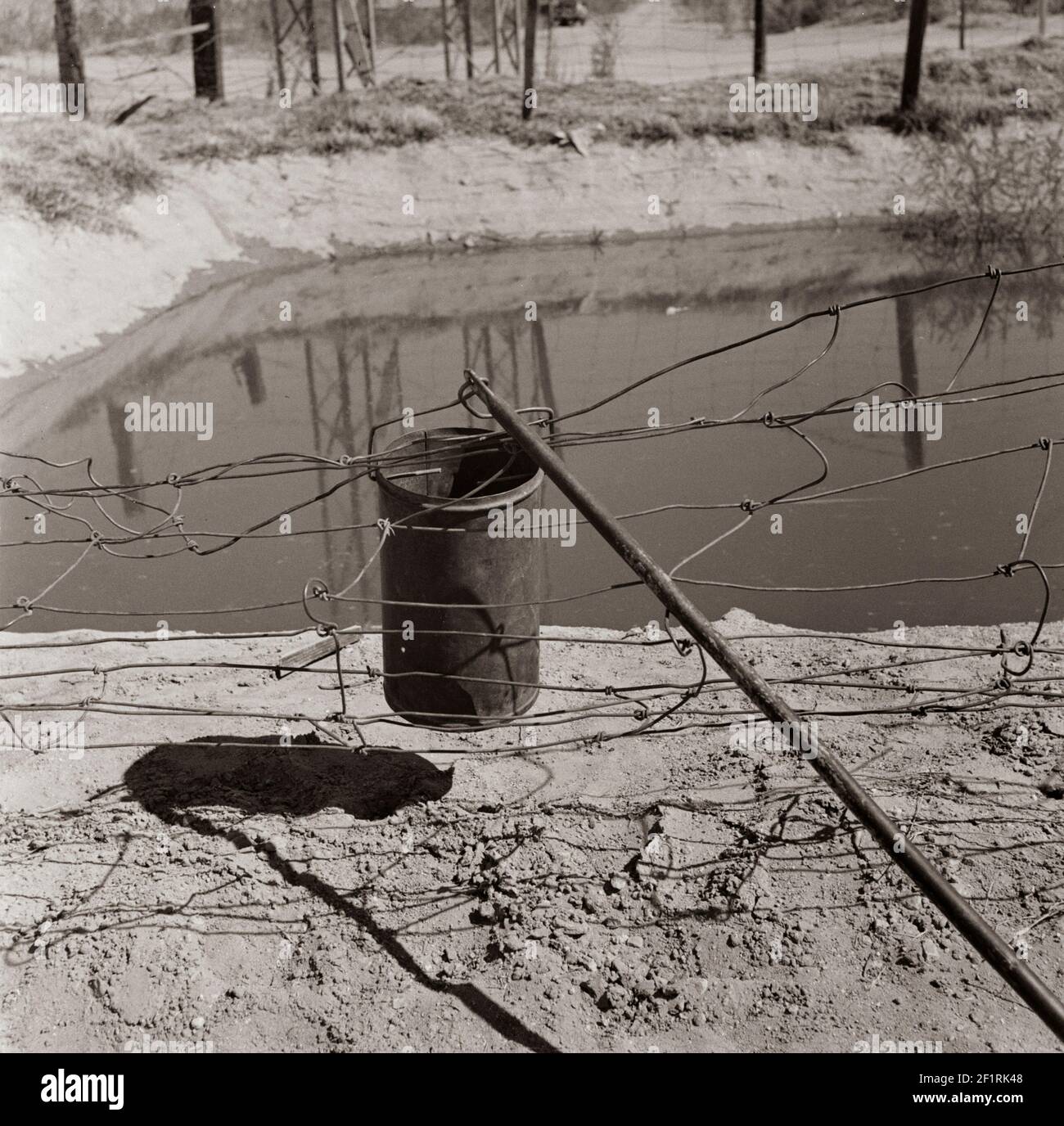 Poor irrigation hi-res stock photography and images - Alamy