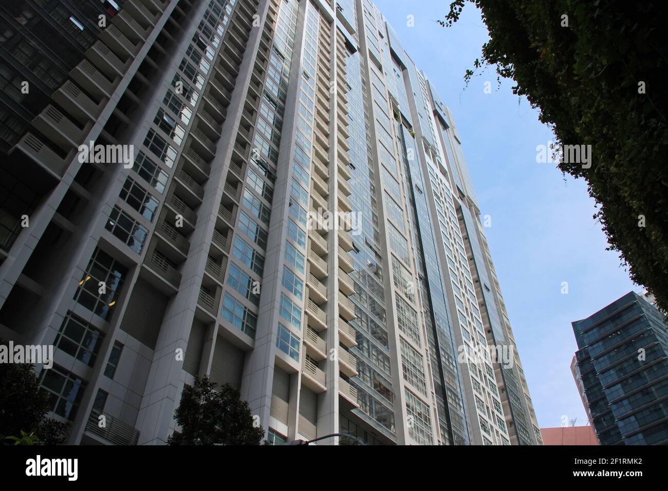 modern glass buildings in singapore Stock Photo - Alamy