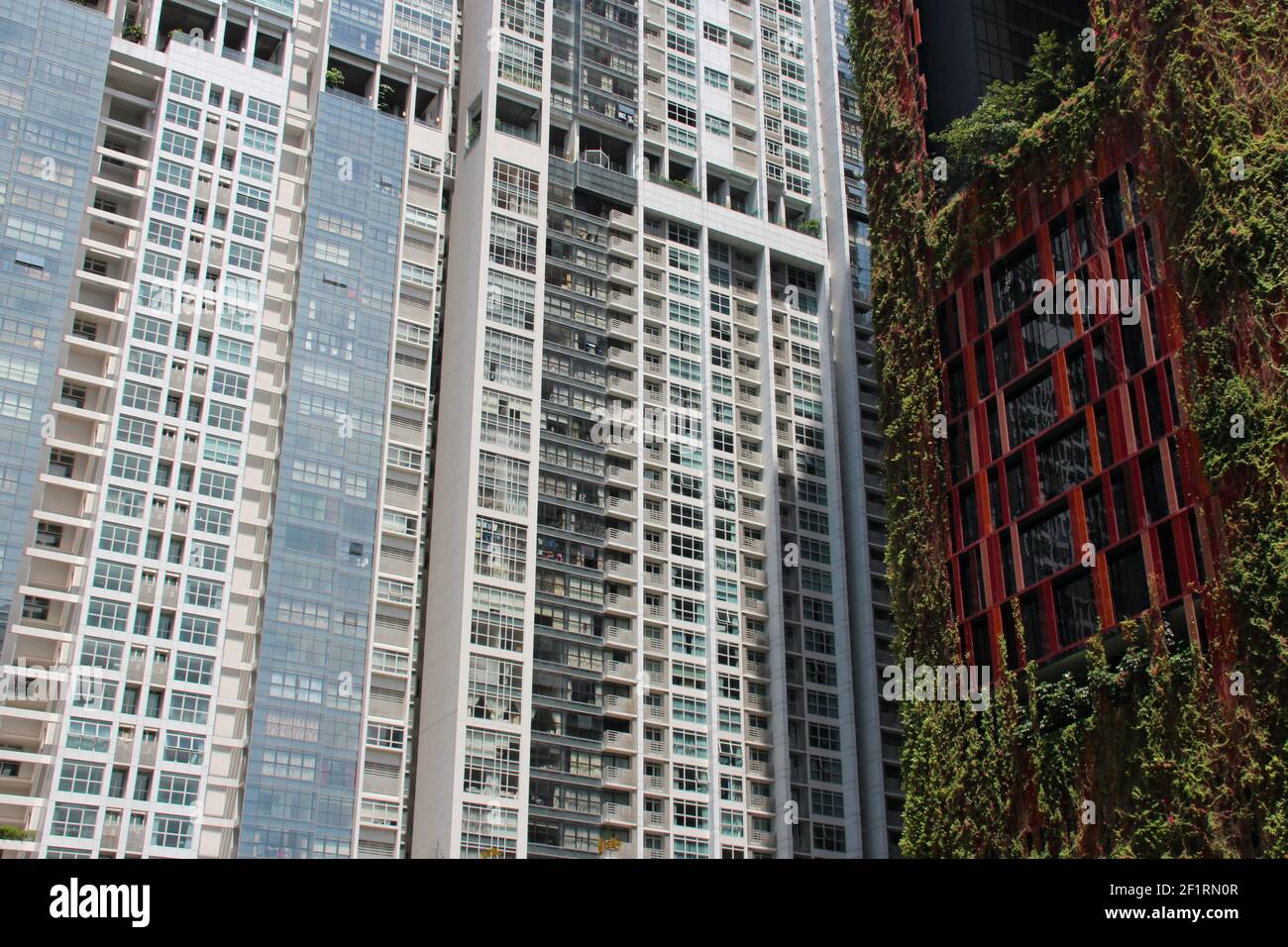 modern glass buildings in singapore Stock Photo - Alamy
