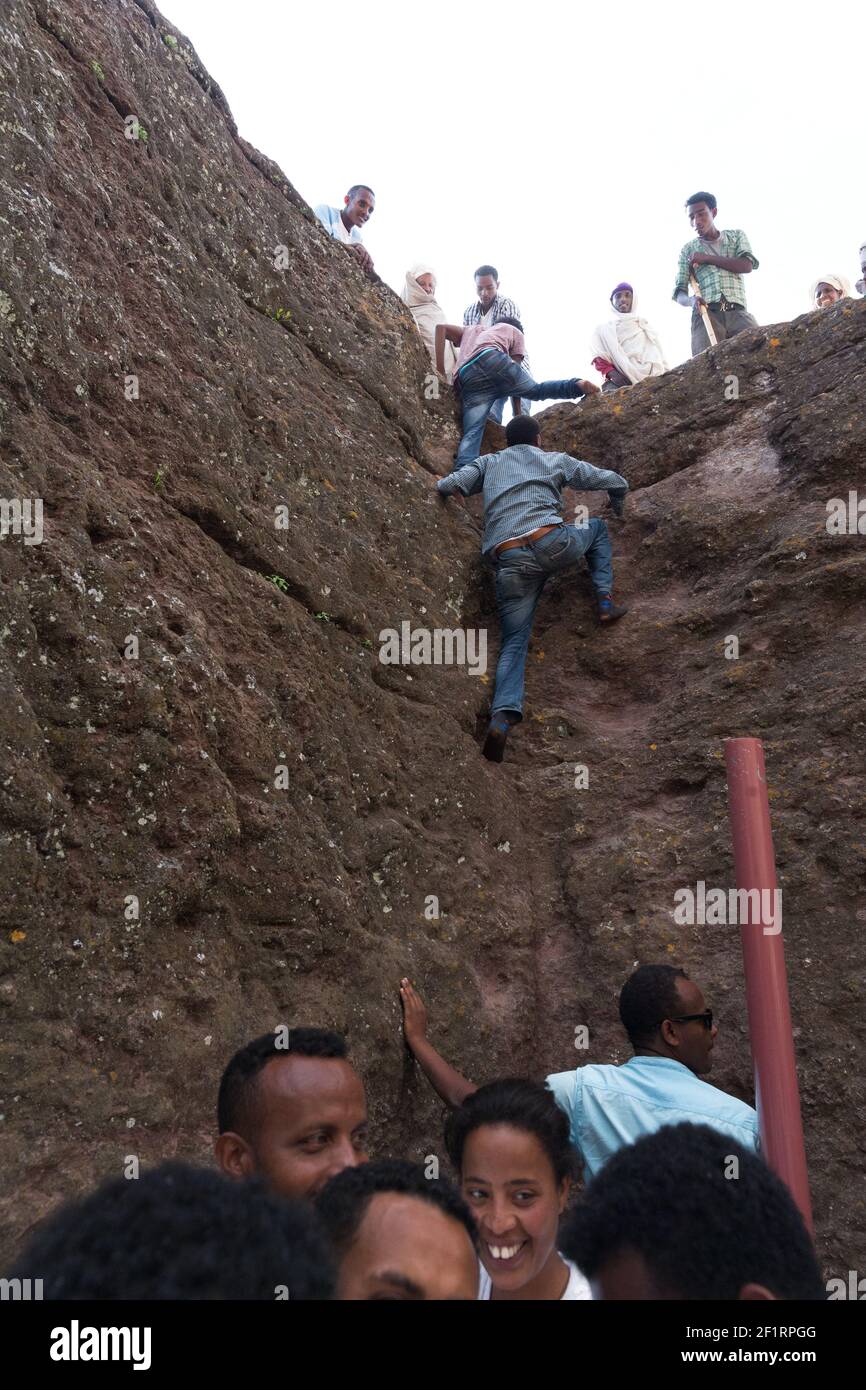 Ethiopian climbing hi-res stock photography and images - Alamy