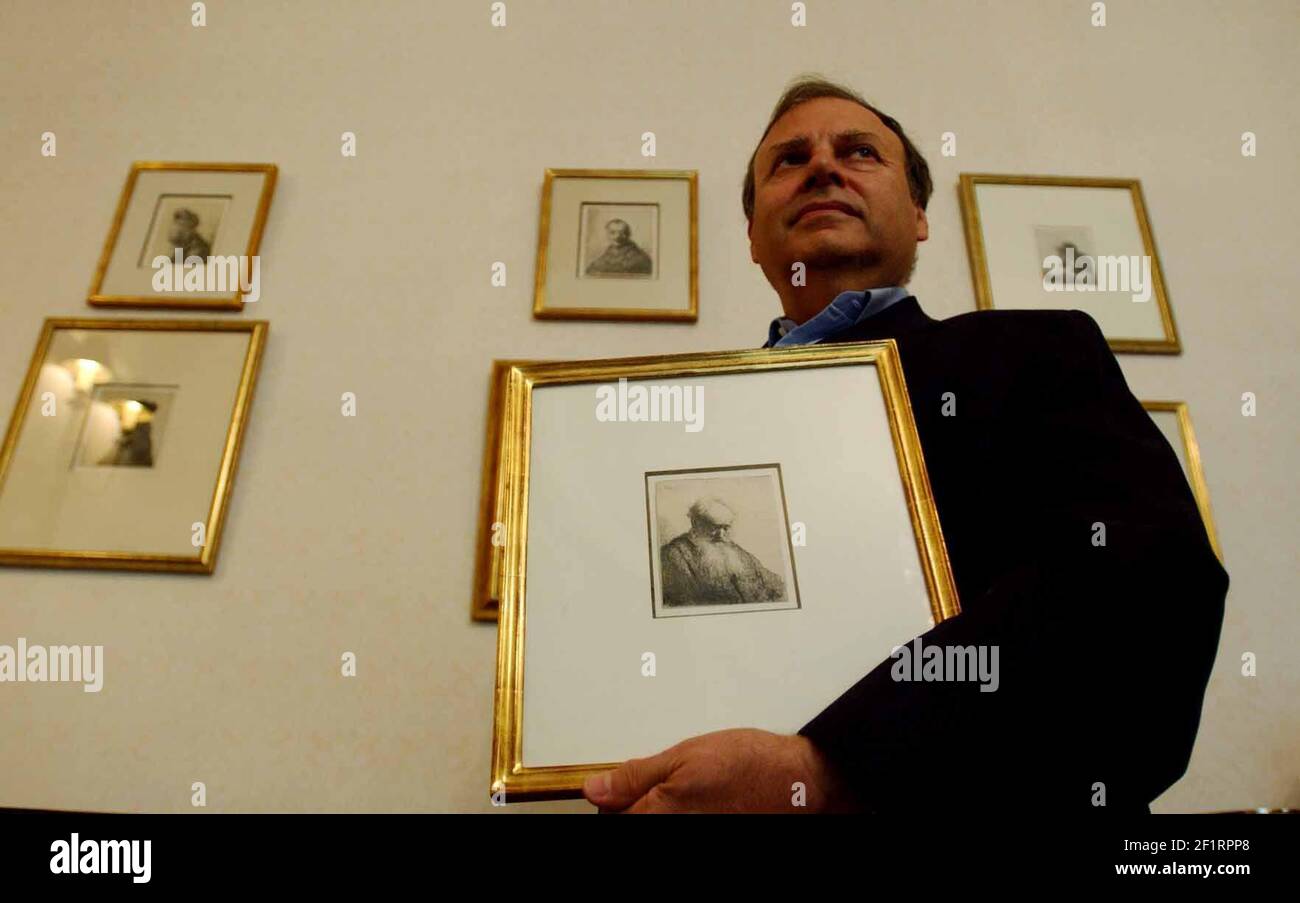 NEIL CAPLAN WITH HIS COLLECTION OF REMBRANTS.30/4/04 PILSTON Stock ...