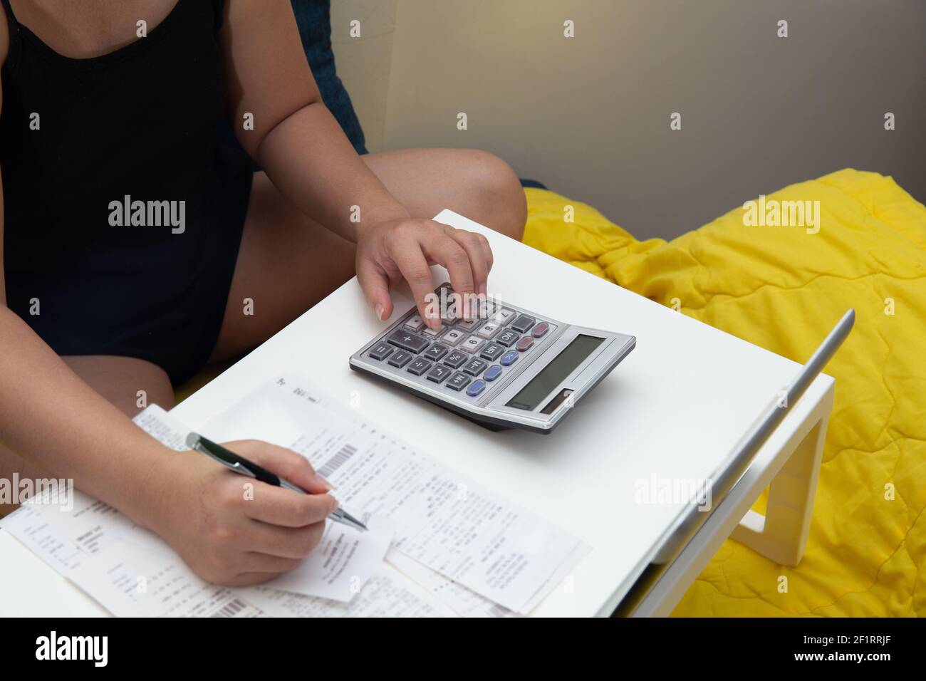 Check calculations hi-res stock photography and images - Alamy