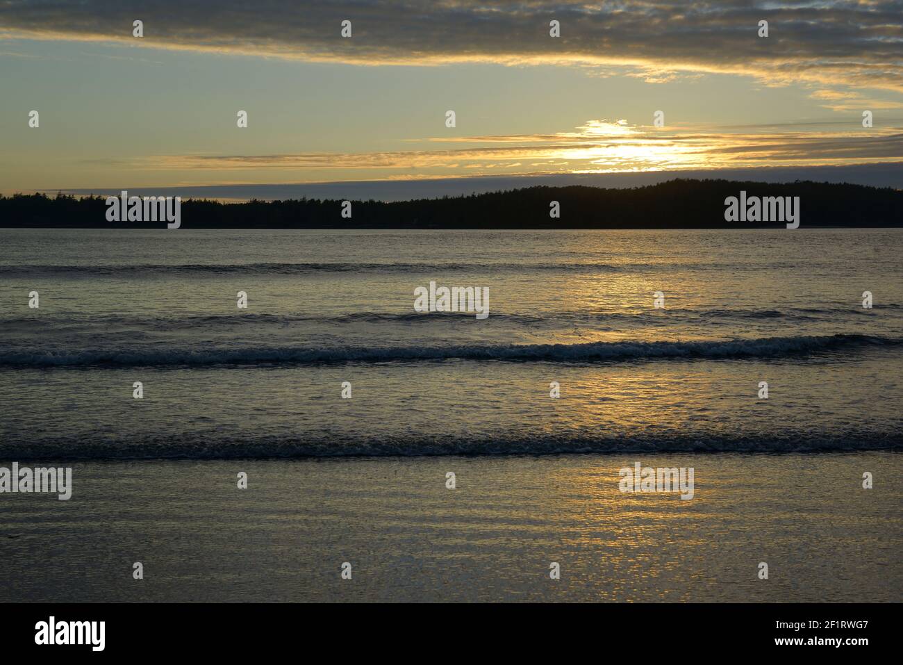Tonquin beach hi-res stock photography and images - Alamy