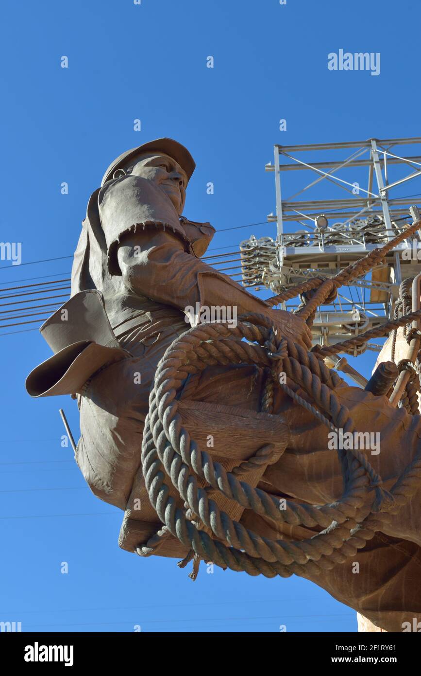 Bronze sculpture of a "high scaler", Hoover Dam, Arizona, Nevada, USA ...