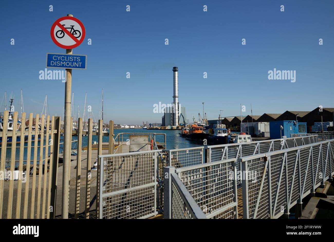 Portslade docks hi-res stock photography and images - Alamy