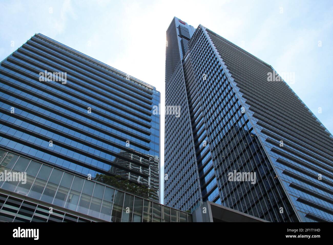 modern glass buildings in singapore Stock Photo - Alamy