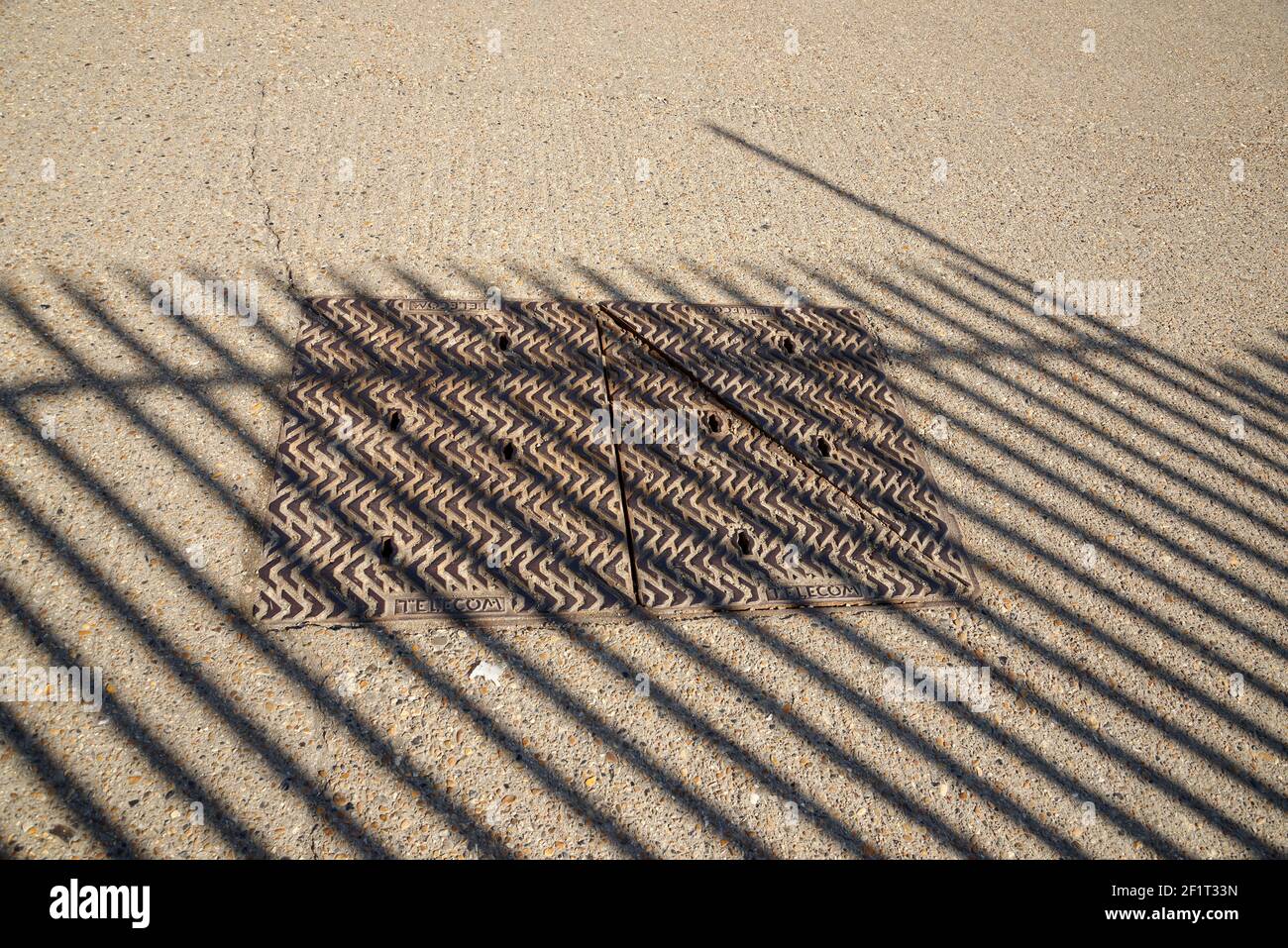 Access iron manhole manhole hi-res stock photography and images - Alamy