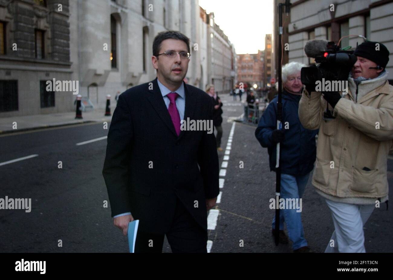 MAXINE CARR'S SOLICITOR,ROY JAMES MAKES A STATEMENT OUTSIDE THE OLD ...