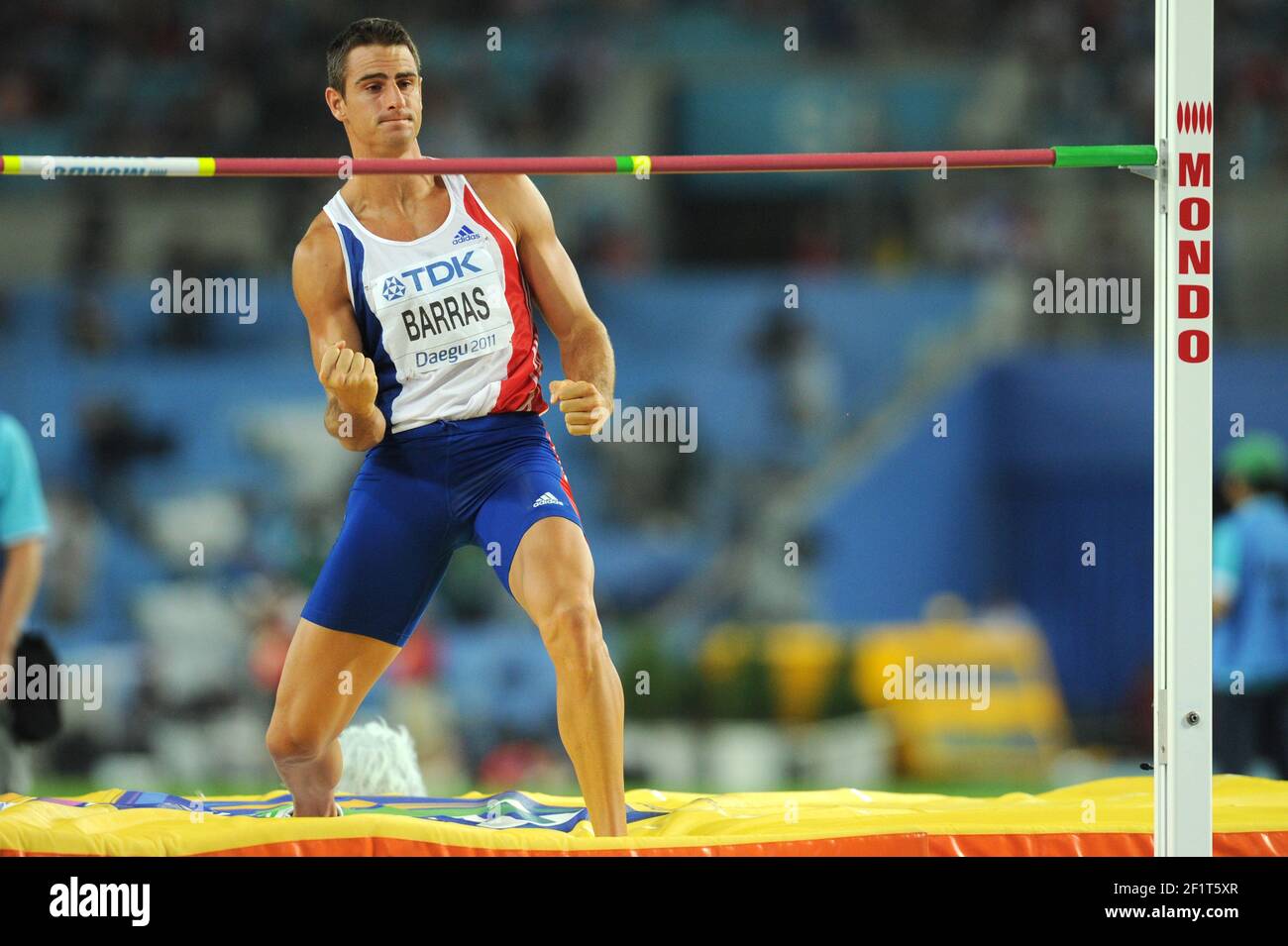 Decathlon men high jump hi-res stock photography and images - Alamy