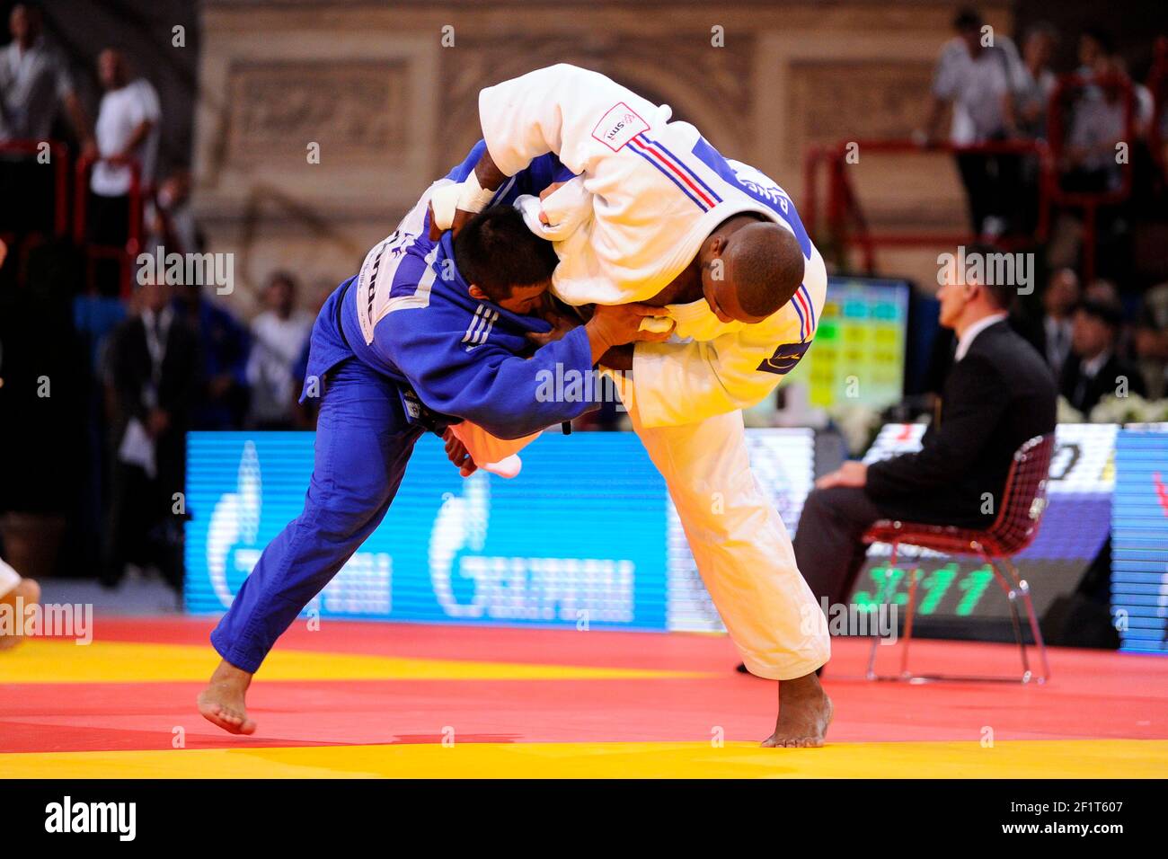Teddy riner judo world 2011 hi-res stock photography and images - Alamy