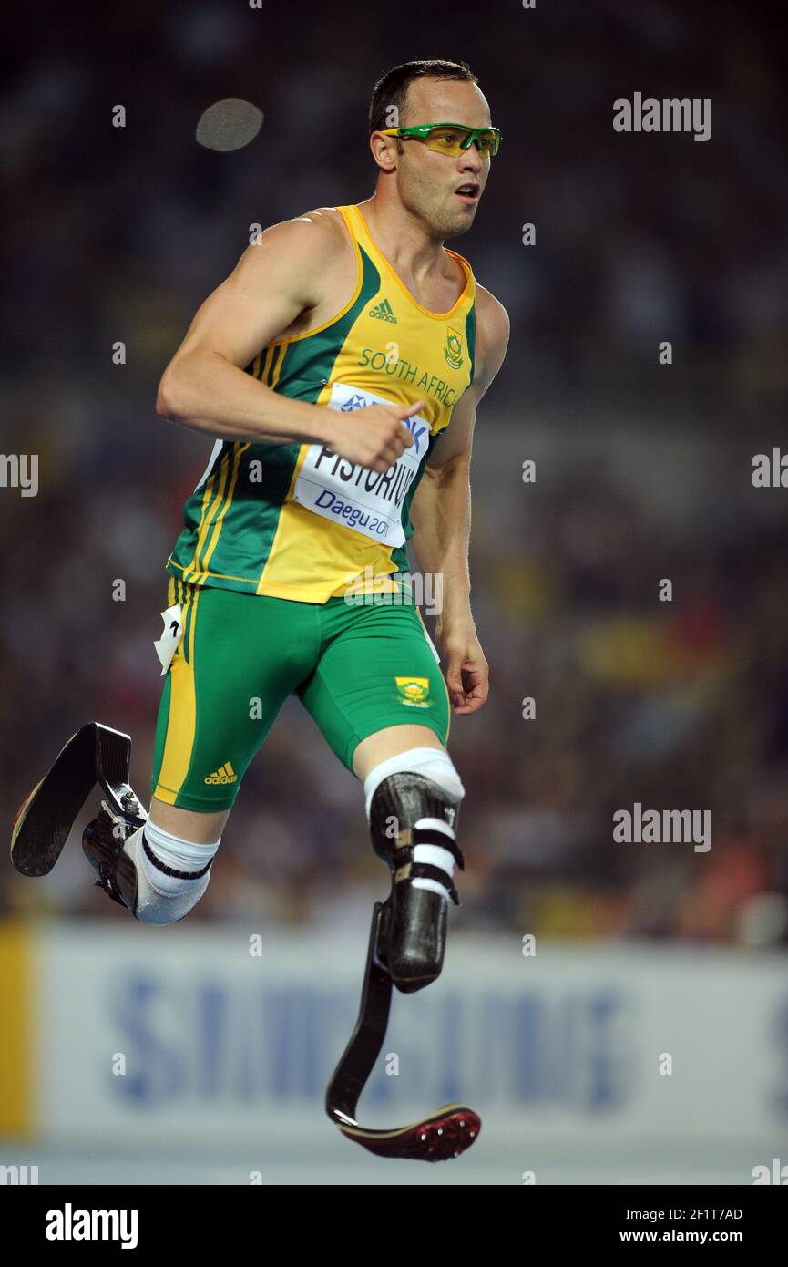 Oscar pistorius track and field hi-res stock photography and images - Alamy