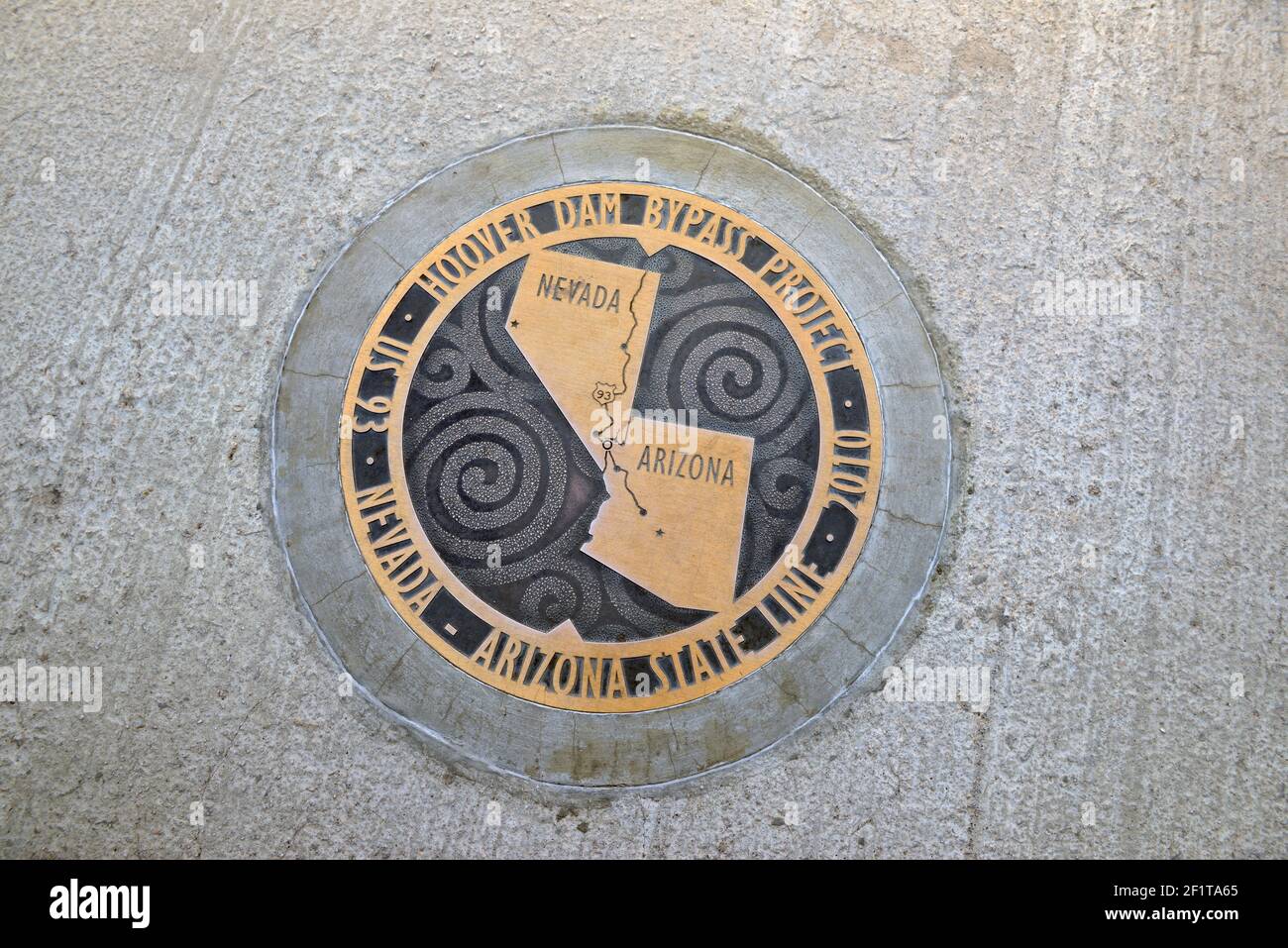 Bronze plaque marking the Arizona - Nevada state line, Hoover Dam ...