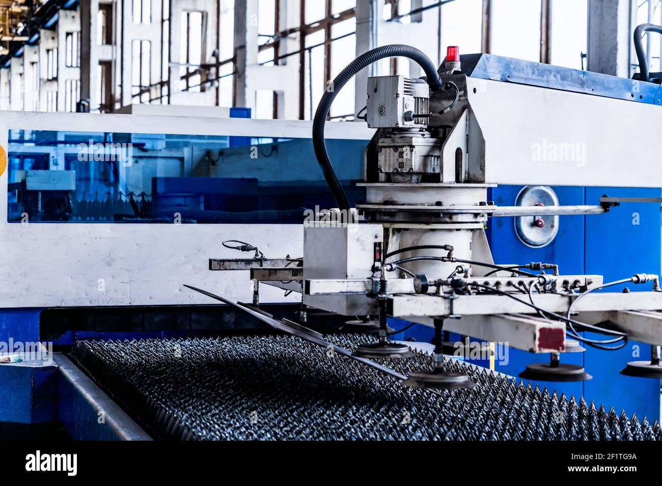 Bending sheet metal fittings hi-res stock photography and images - Alamy