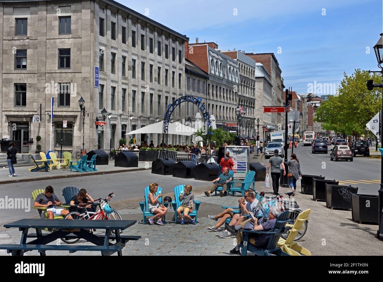 Royal Place The oldest public square in Montréal, dating to the 17th ...