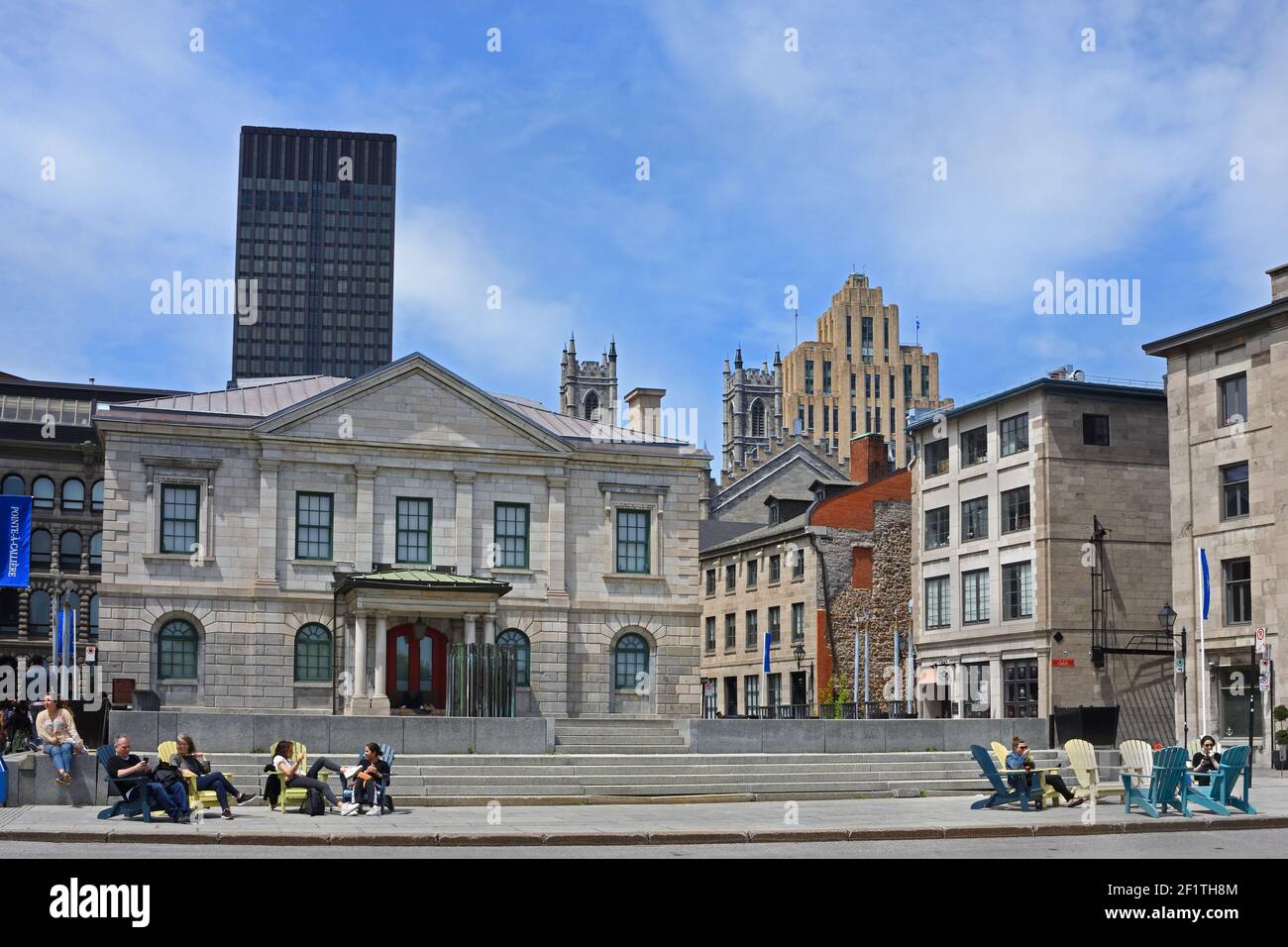Royal Place The oldest public square in Montréal, dating to the 17th ...