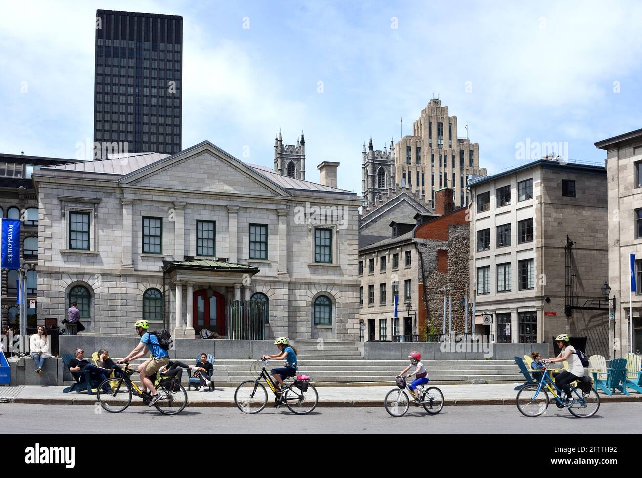 Royal Place The oldest public square in Montréal, dating to the 17th ...