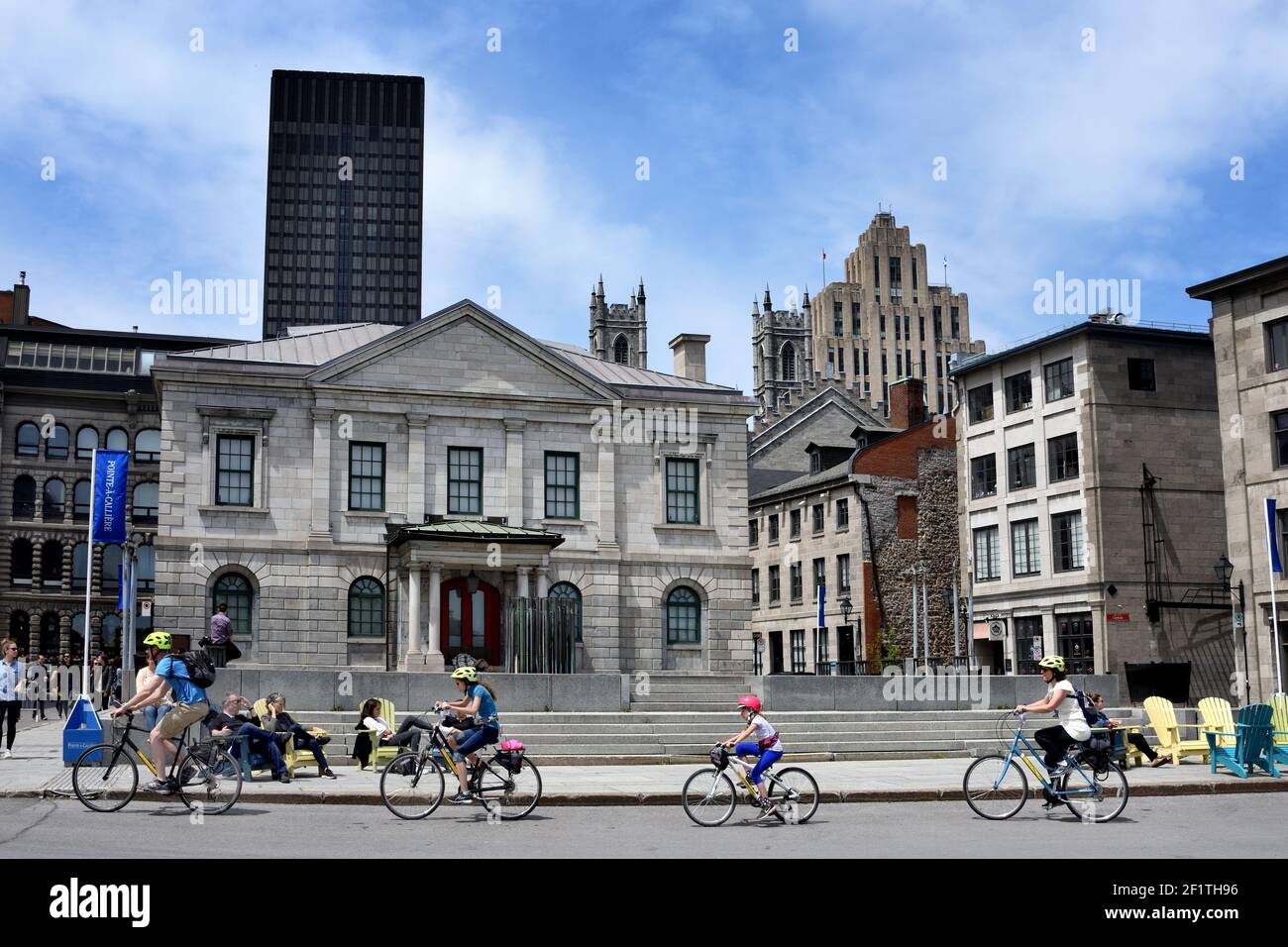 Royal Place The oldest public square in Montréal, dating to the 17th ...