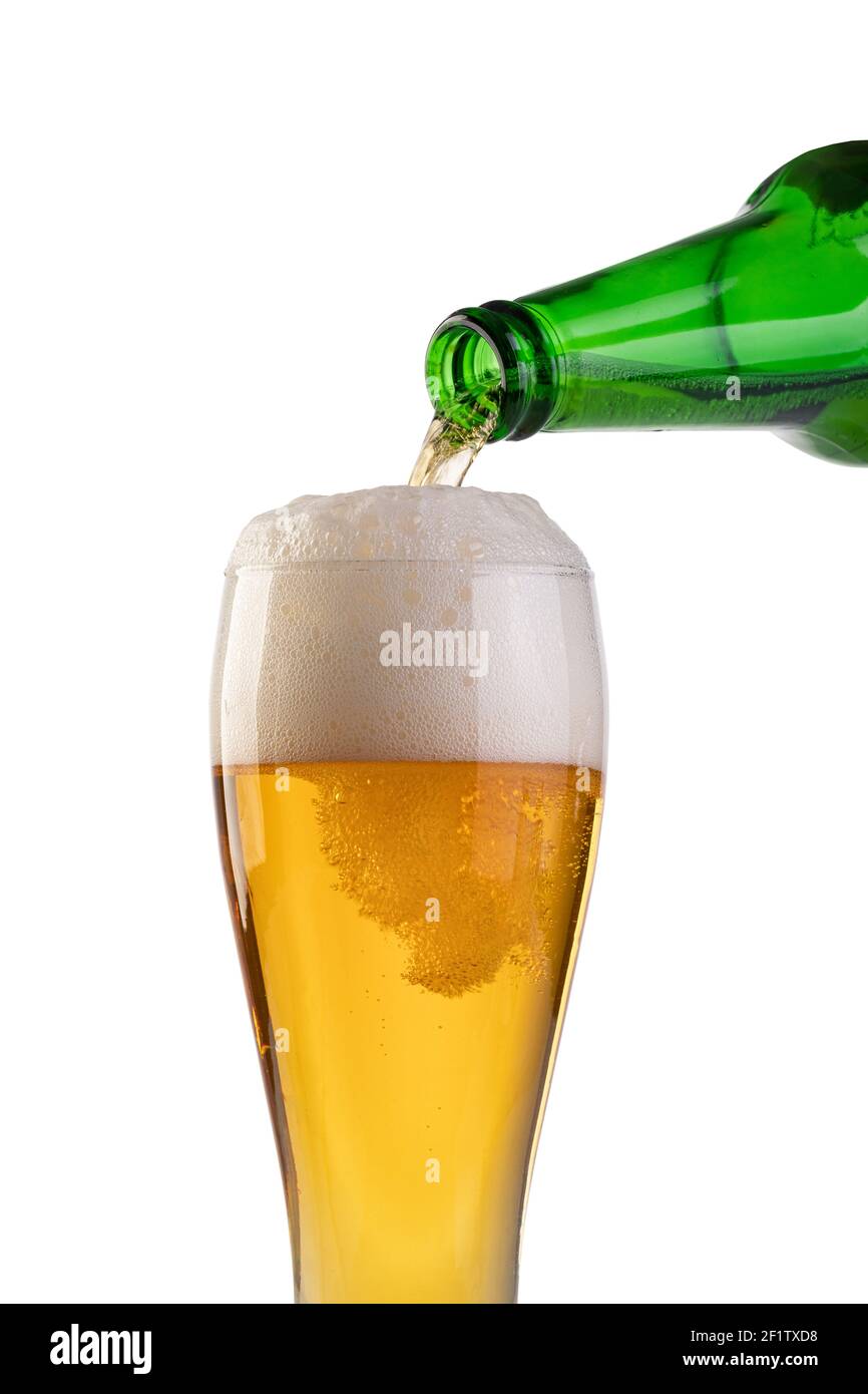 Beer pouring hi-res stock photography and images - Alamy