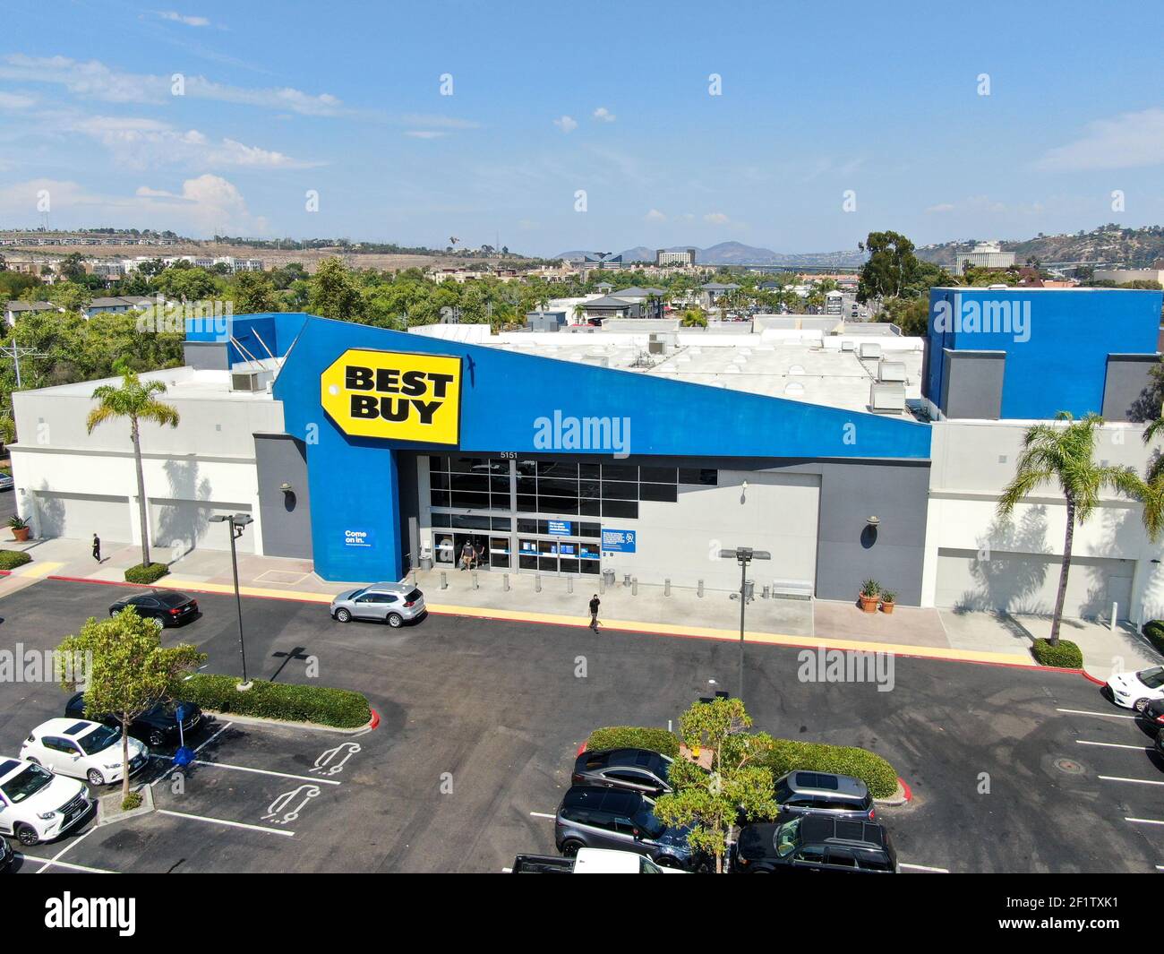 Best buy store hi-res stock photography and images - Alamy