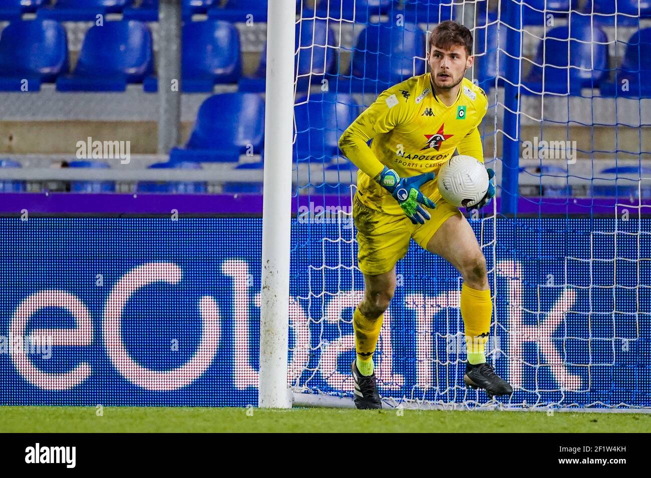 GENK, BELGIUM - MARCH 7: goalkeeper Thomas Didillon of Cercle Brugge ...