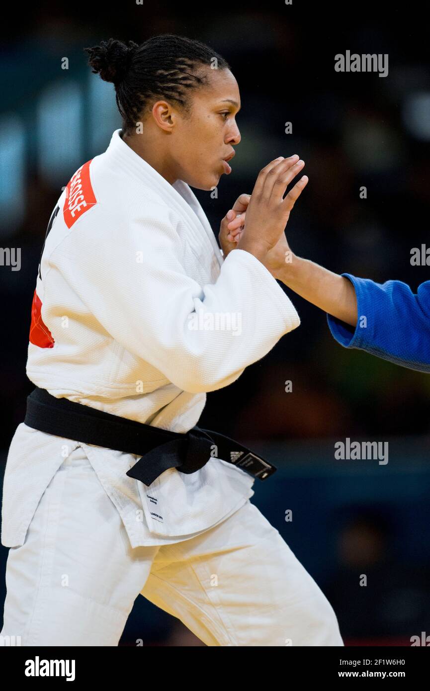 Women 70 kg hi-res stock photography and images - Alamy