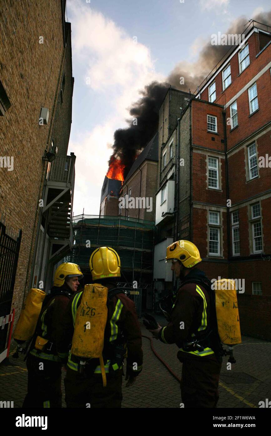 Fire at the royal marsden hospital hi-res stock photography and images ...