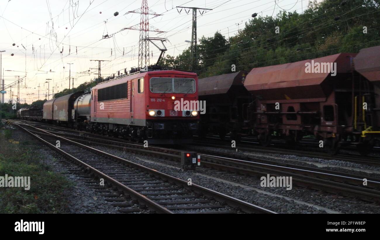 Heavy freight locomotive hi-res stock photography and images - Alamy