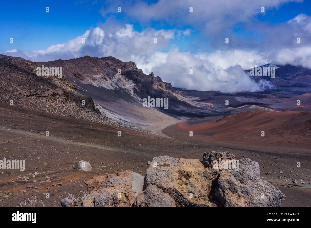 crater , volcano, Mount Haleakala, Haleakalā National Park, Maui ...