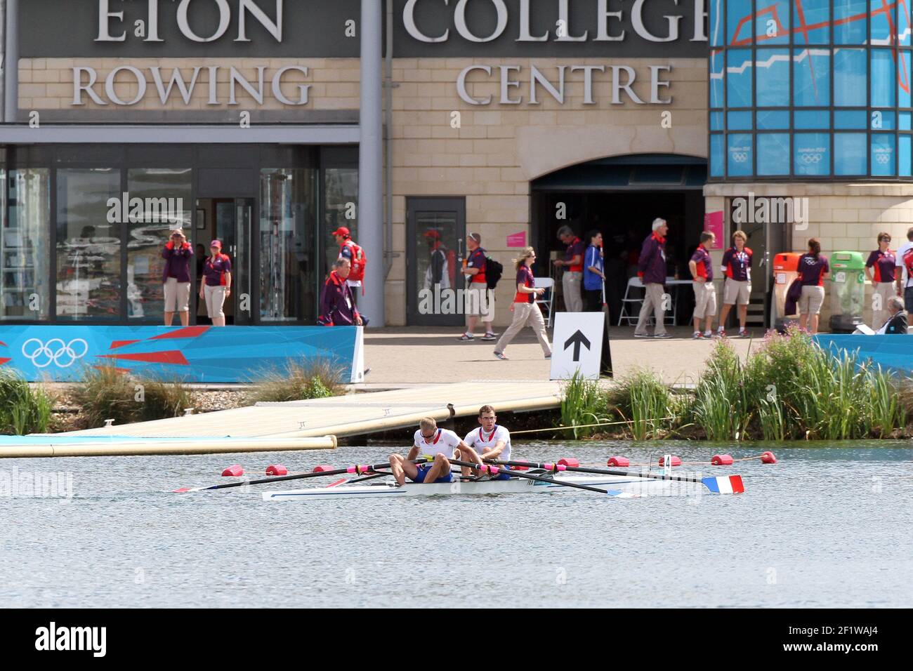 Olympic rowing finish hi-res stock photography and images - Alamy