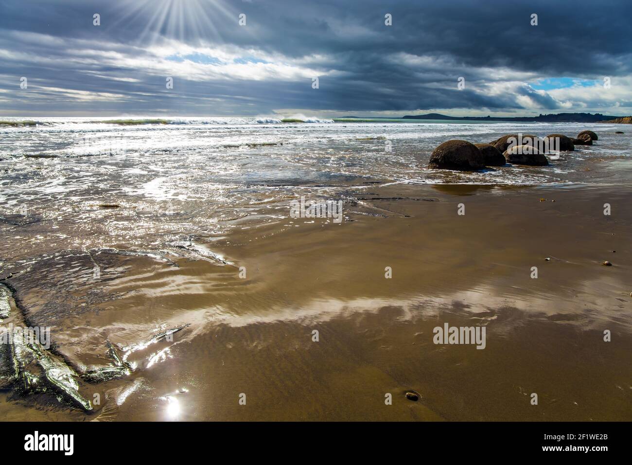The noon beach hi-res stock photography and images - Alamy