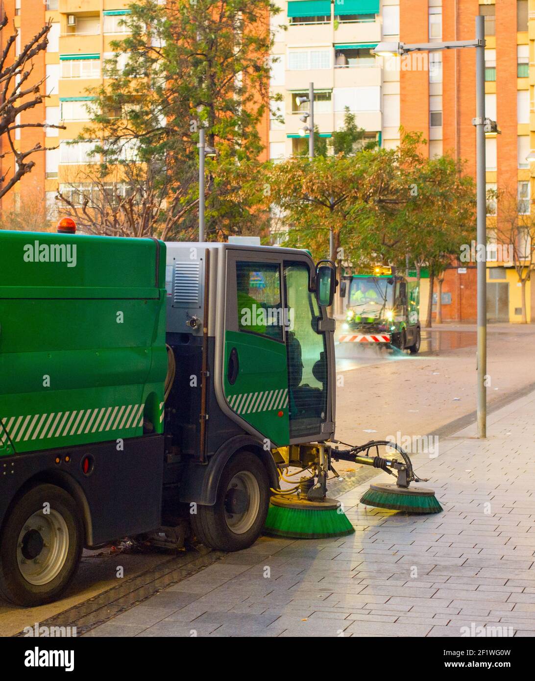 Cleaning car clean city hi-res stock photography and images - Alamy
