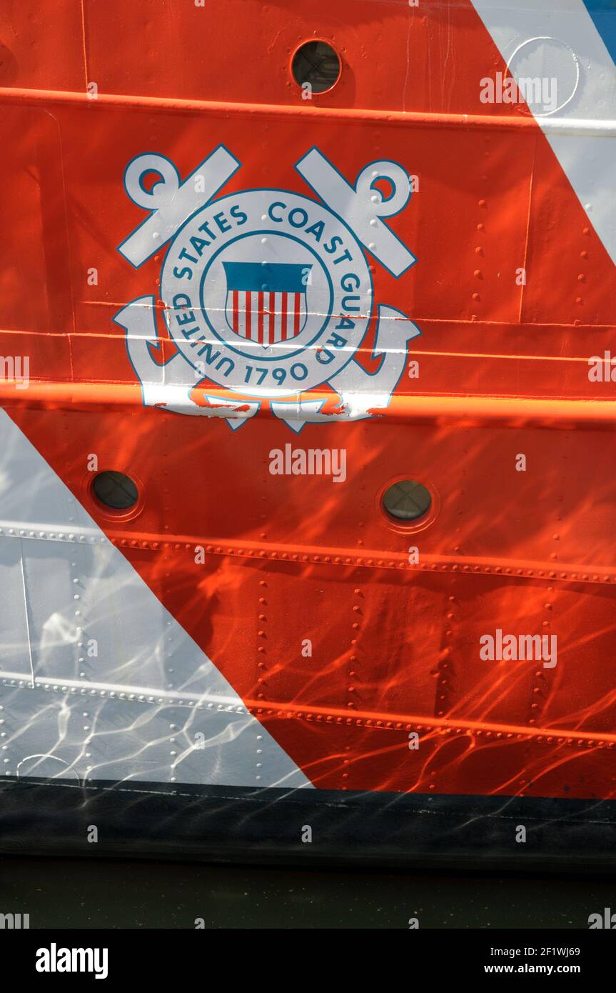 Uscg eagle hi-res stock photography and images - Alamy