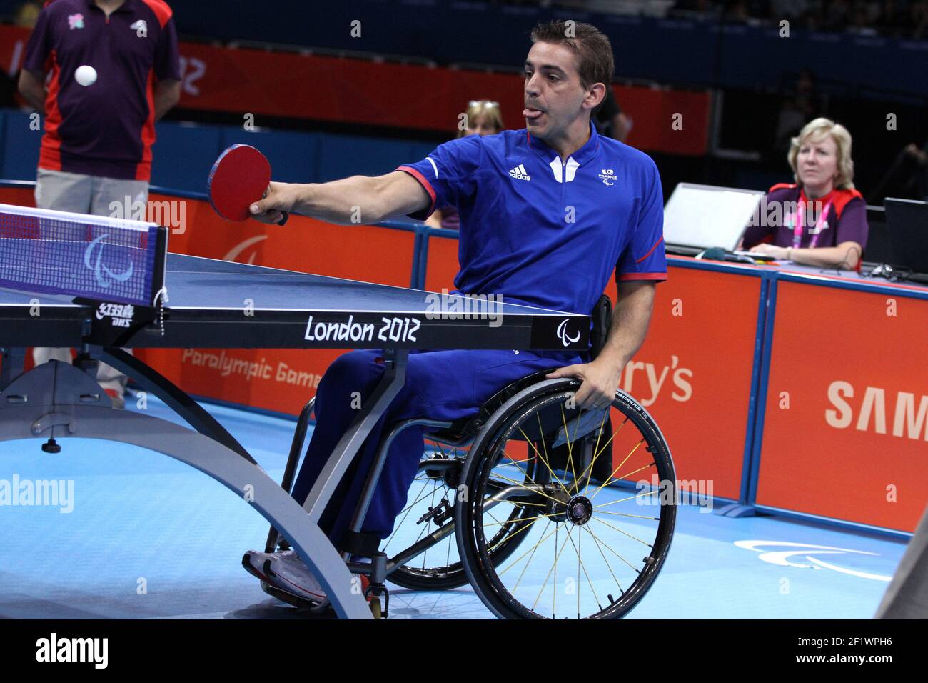 Medal bronze paralympics hi-res stock photography and images - Alamy