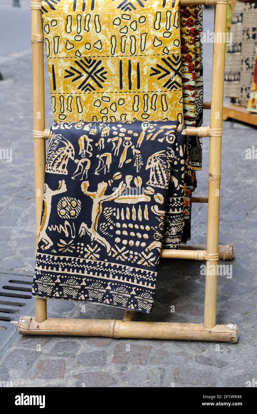 Provence fabric hi-res stock photography and images - Alamy