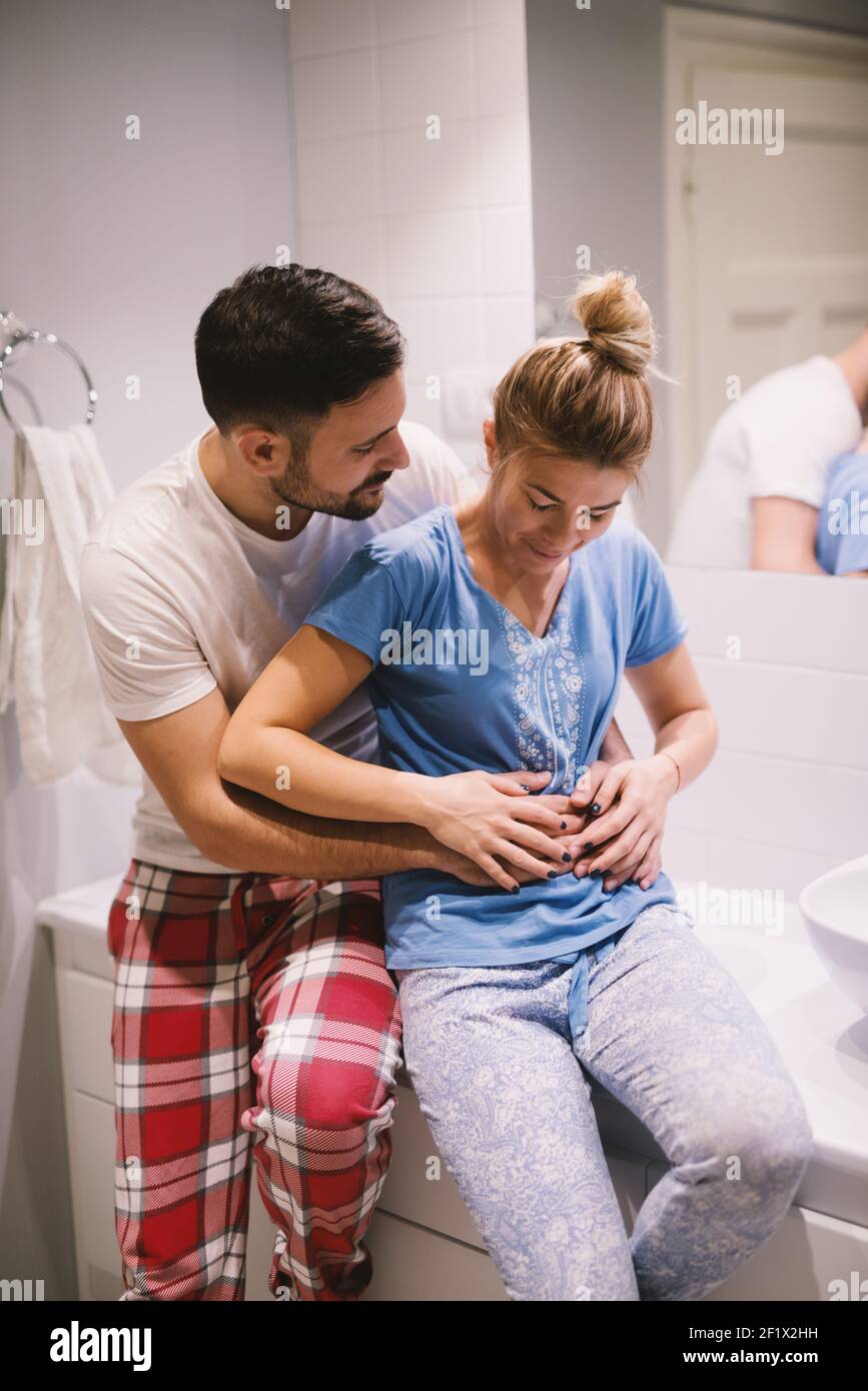 Man waiting to use bathroom hi-res stock photography and images - Alamy