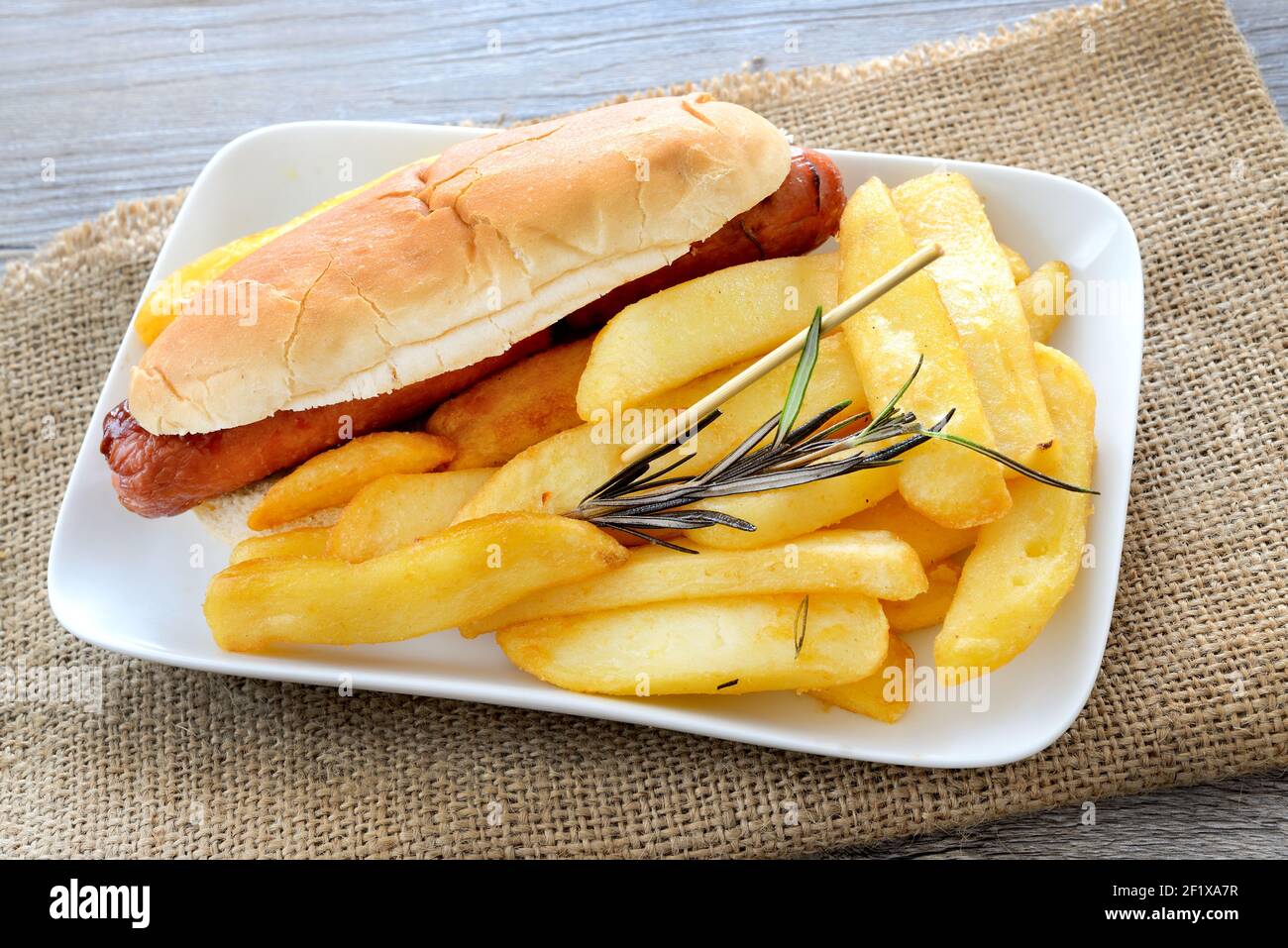 Hot chips hi-res stock photography and images - Alamy