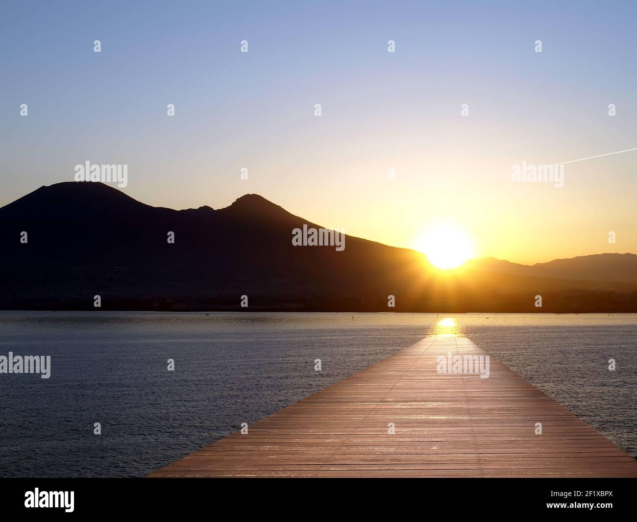 Endless boardwalk hi-res stock photography and images - Alamy