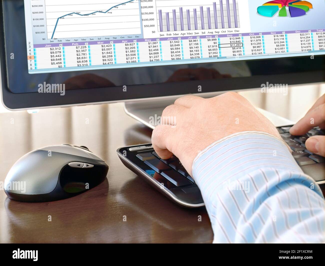 Computer keyboard typing hi-res stock photography and images - Alamy