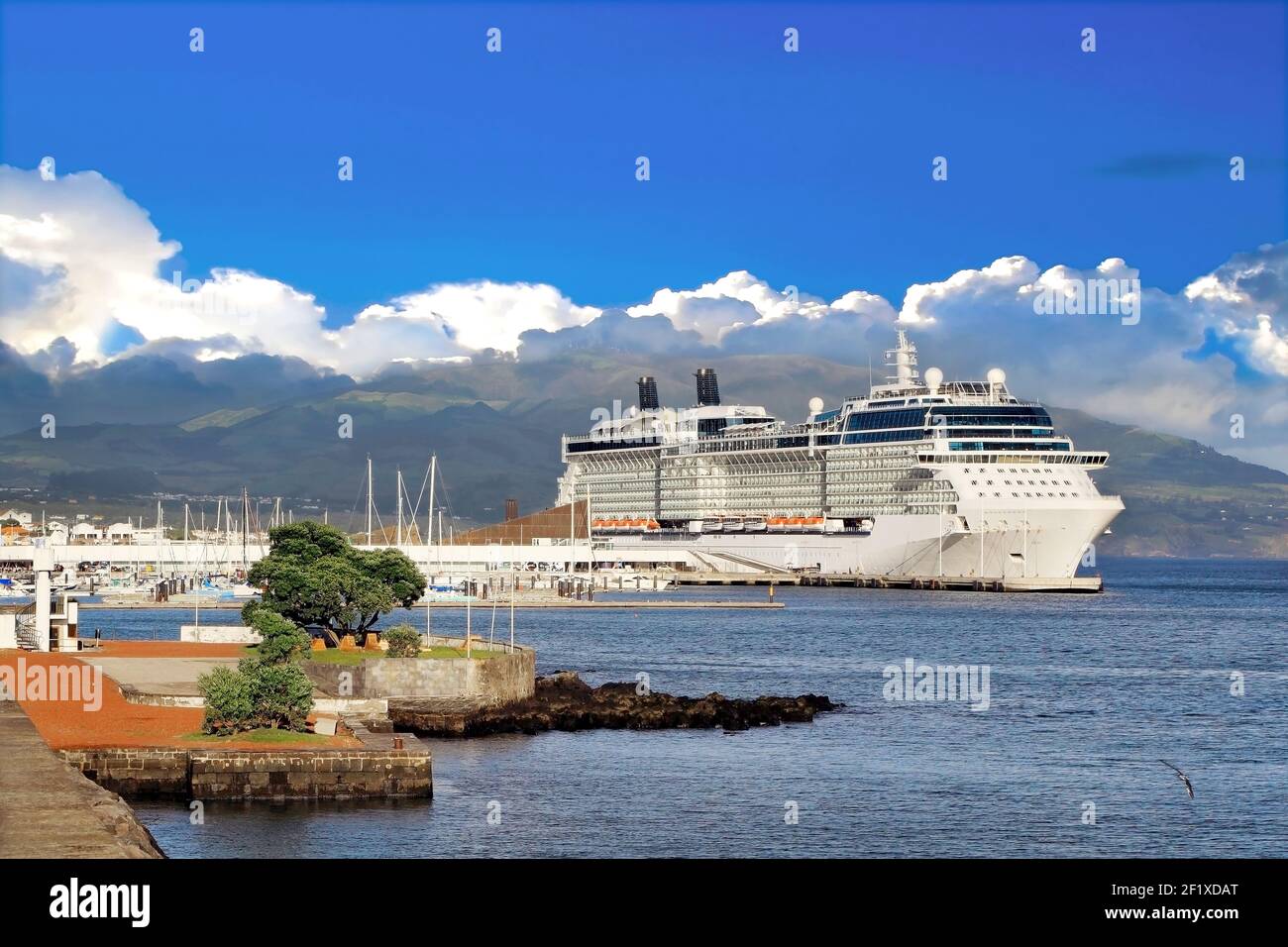Ponta delgada cruise hi-res stock photography and images - Alamy
