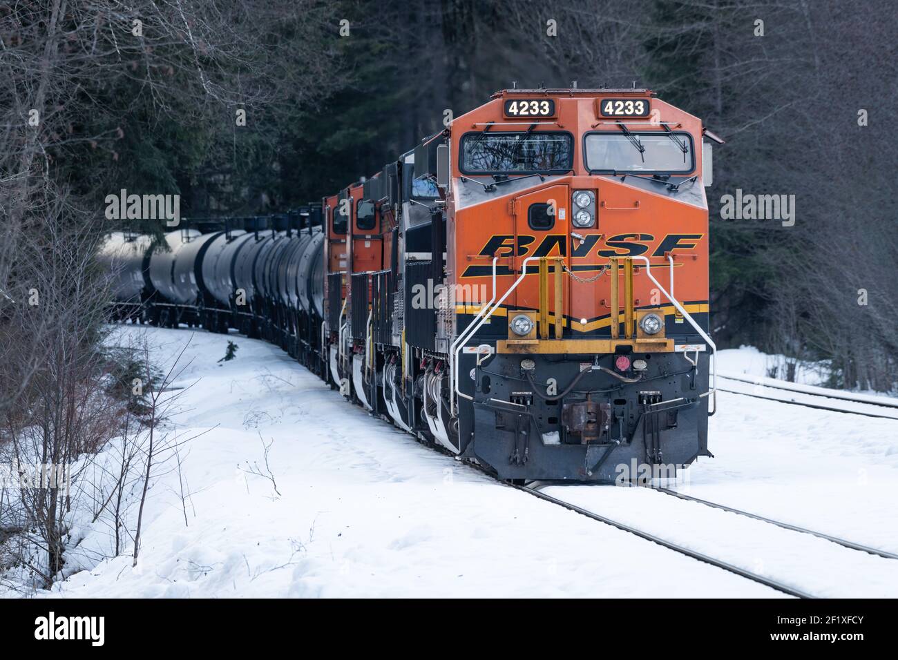 Bnsf oil train hi-res stock photography and images - Alamy