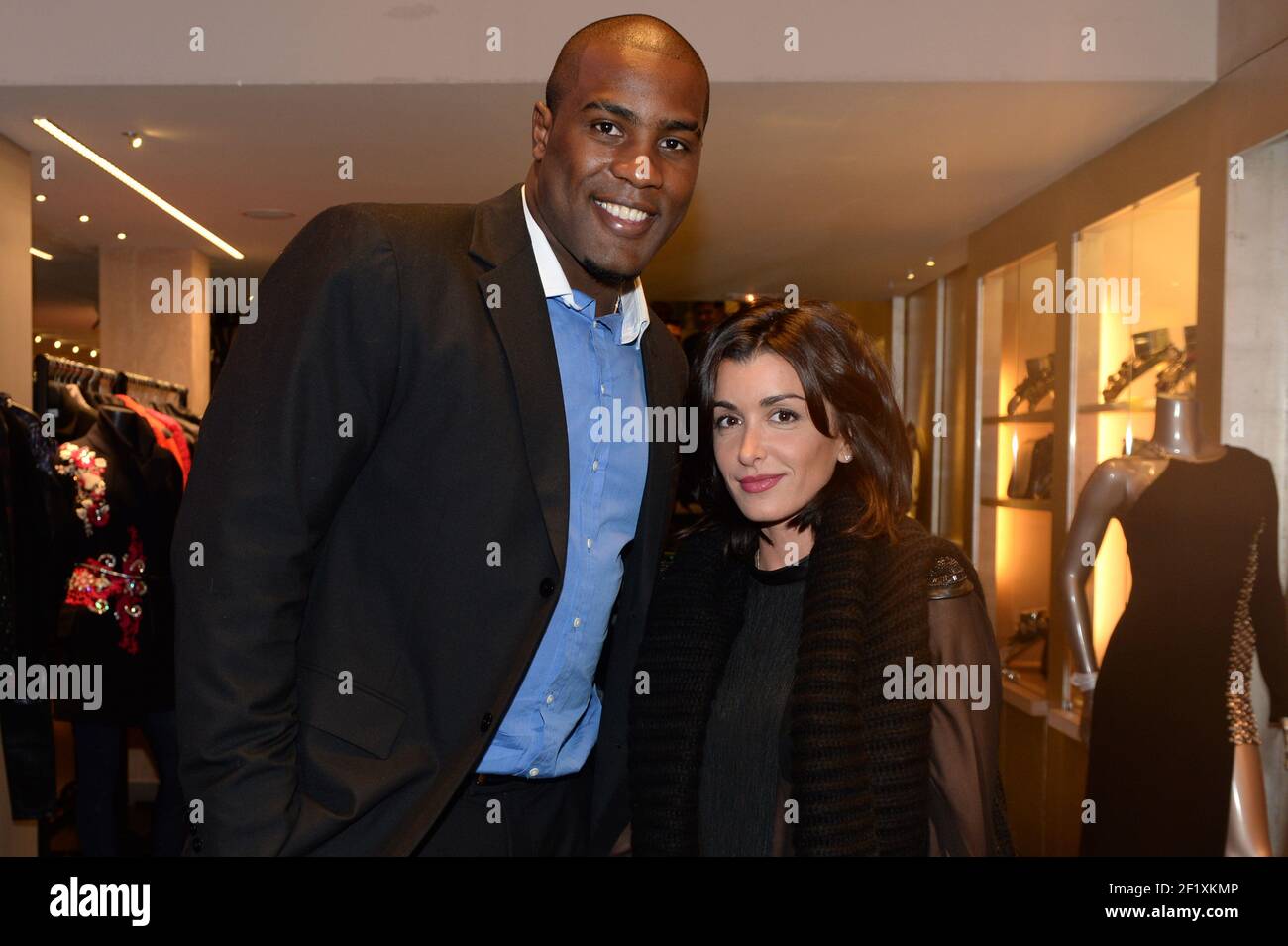 Jenifer singer hi-res stock photography and images - Alamy
