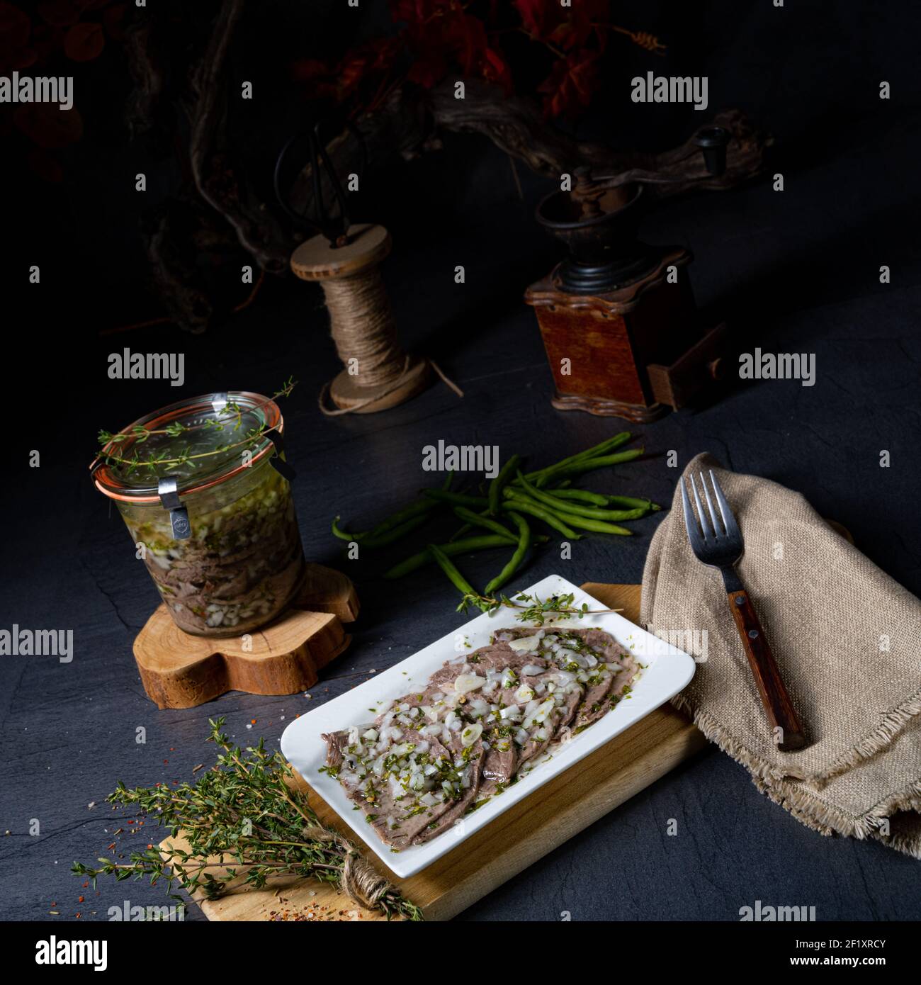Delicious cold beef with vinaigrette Stock Photo - Alamy