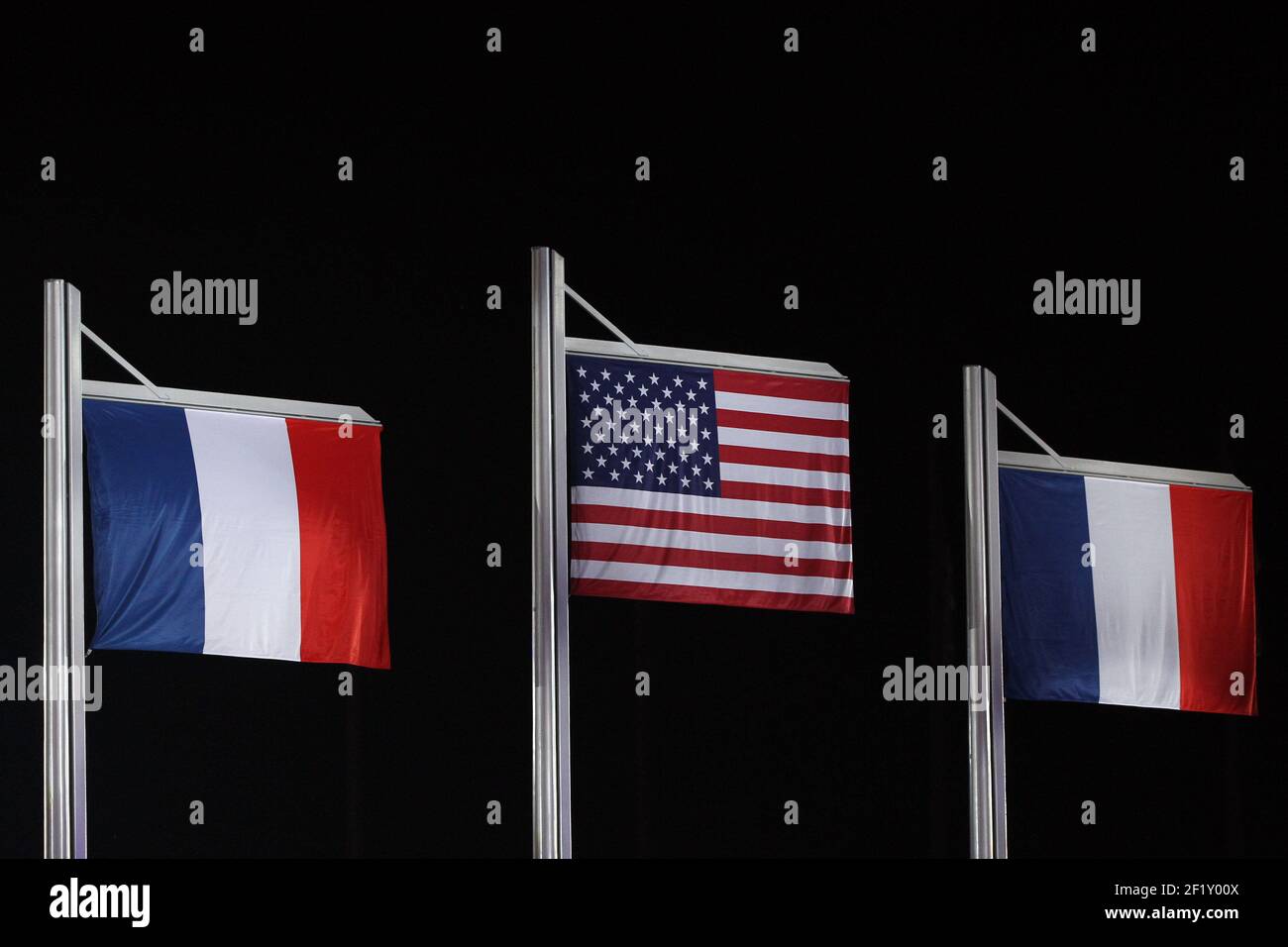 Medals podium usa flags hi-res stock photography and images - Alamy