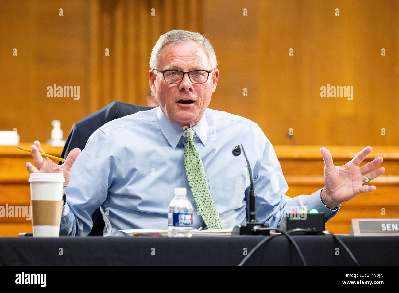 Senator burr hi-res stock photography and images - Alamy