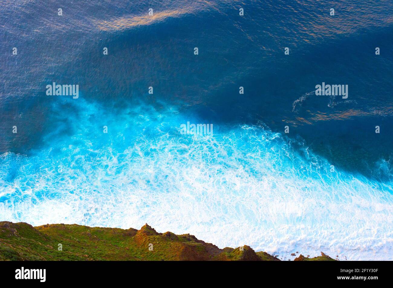 Aerial view ocean sea hi-res stock photography and images - Alamy