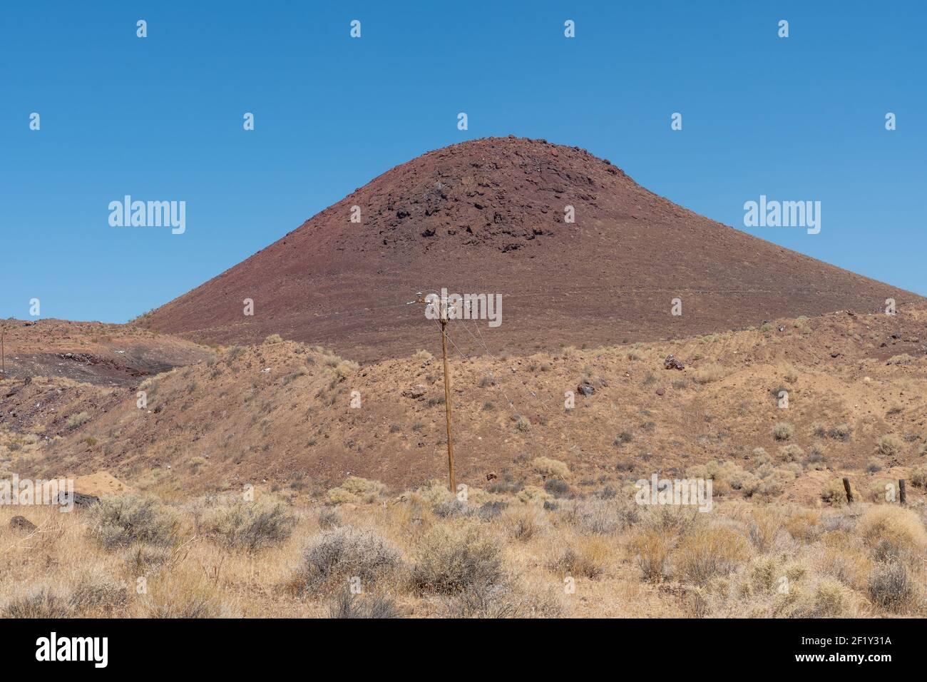 Dry sand dune over desert Stock Photo - Alamy